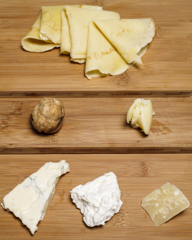 Crêpes with truffles and cheeses - Tartufo di Paolo